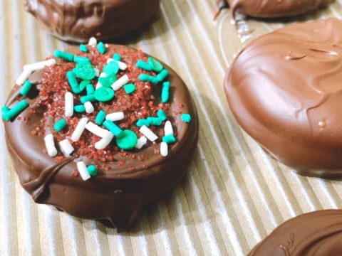 Ritz Cookies Recipe – Easy No-Bake Dessert - 4 Hats and Frugal